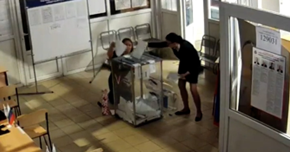 CCTV Catches Ballot-Box Stuffing In Russia's Presidential Election
