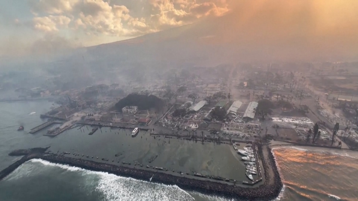 Požari poharali havajsko ostrvo Maui, deseci stradalih