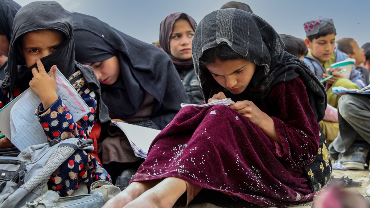 Afghan Religious Scholars Criticize Ban On Girls' Education