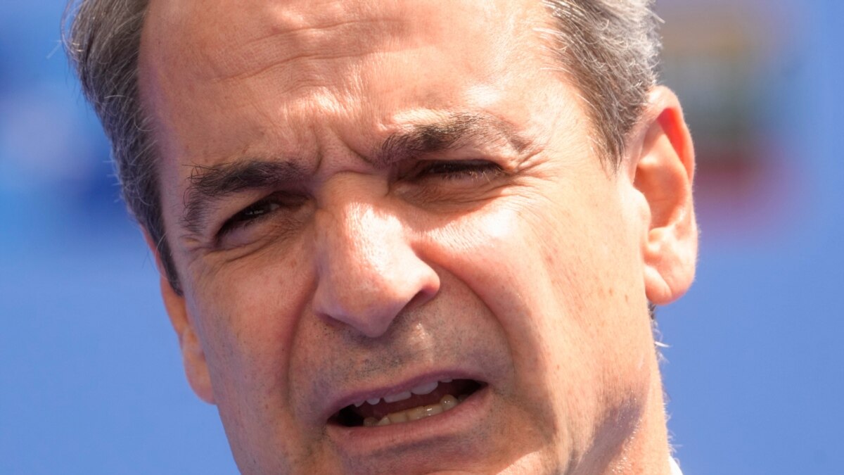 Micotakis: Grčka je 'u ratu' s požarima
