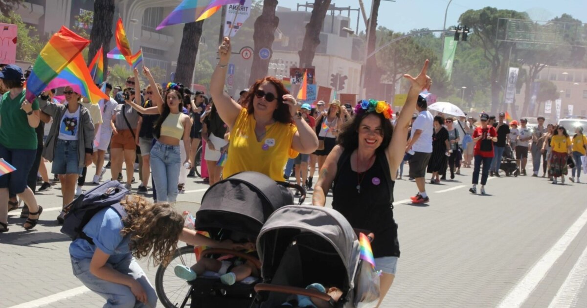 Dy nëna LGBT në Shqipëri: Të kërcënuara dhe në betejë për t’u ...
