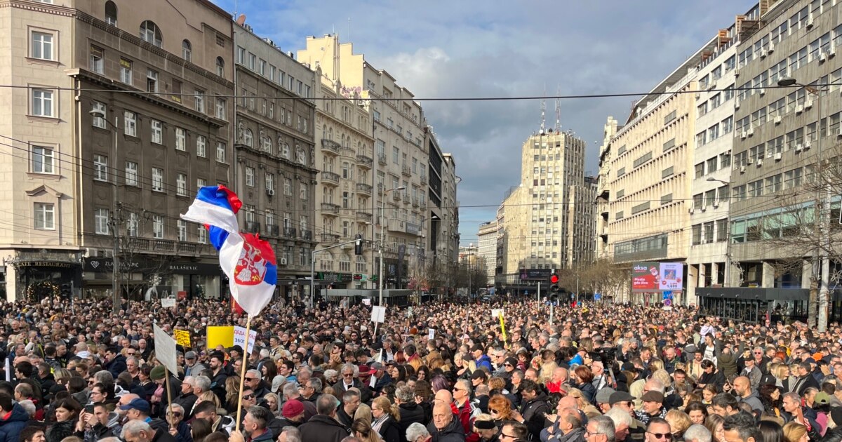 Sërish protestë në Beograd, kërkohet anulimi i zgjedhjeve