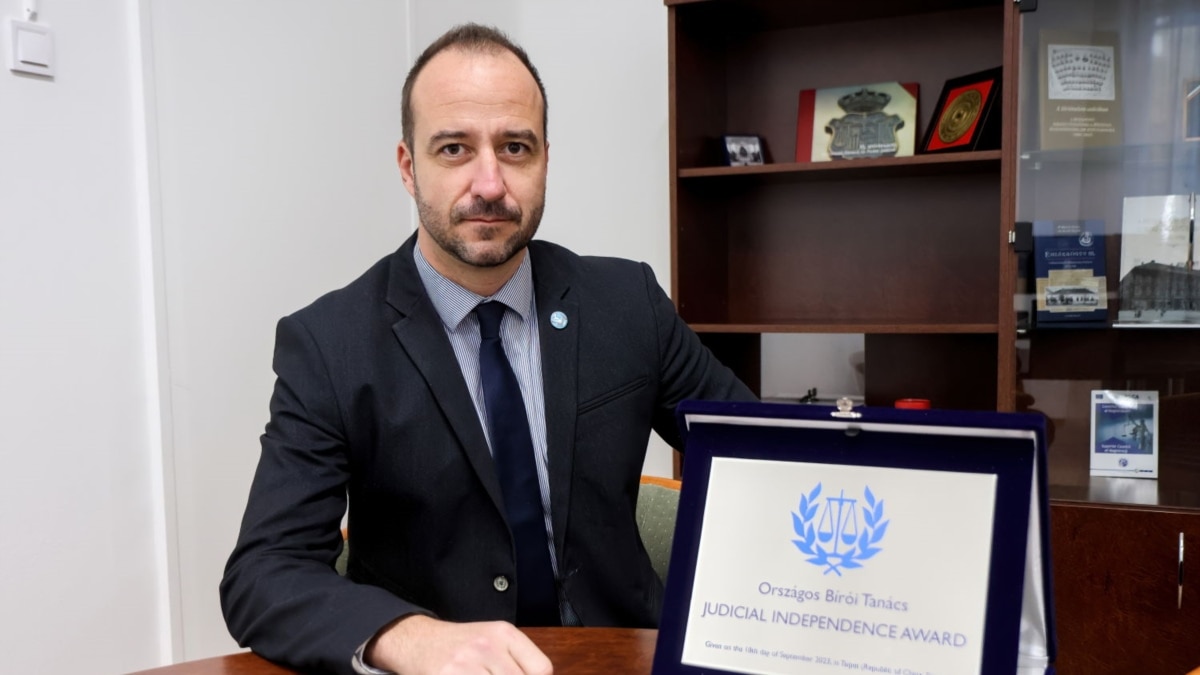 „A bíró a saját függetlenségét megvédheti”: Matusik Tamás, a leköszönő ...