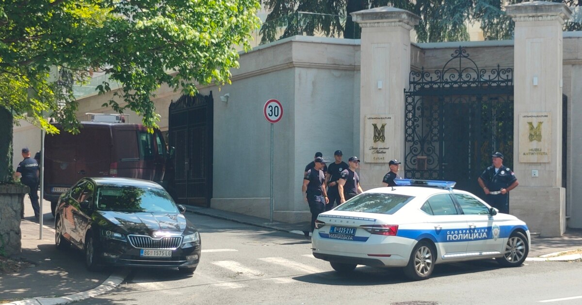 'Teroristički akt': Napad na žandarma ispred Ambasade Izraela u Beogradu