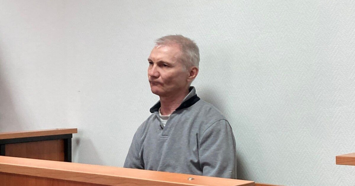 Father Of Russian Girl Who Drew Anti-War Picture Is Being Held In ...