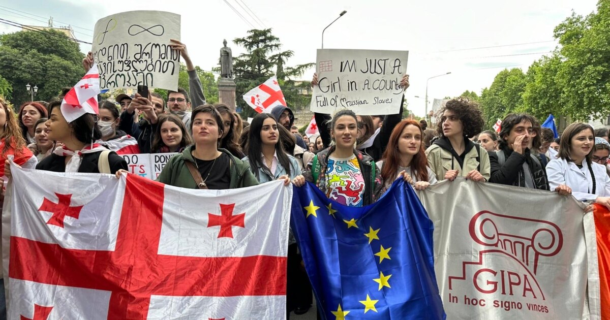 Legea agentului străin, aprobată de parlamentarii georgieni. Protestele ...