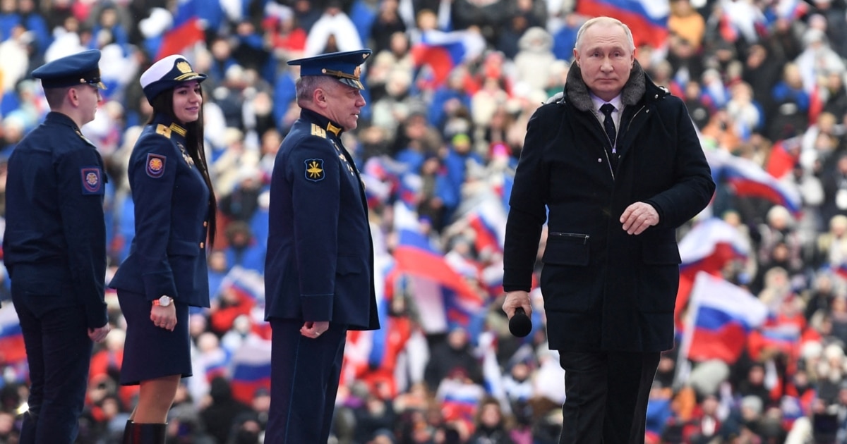 Interview: Is Putin A Modern-Day Tsar?