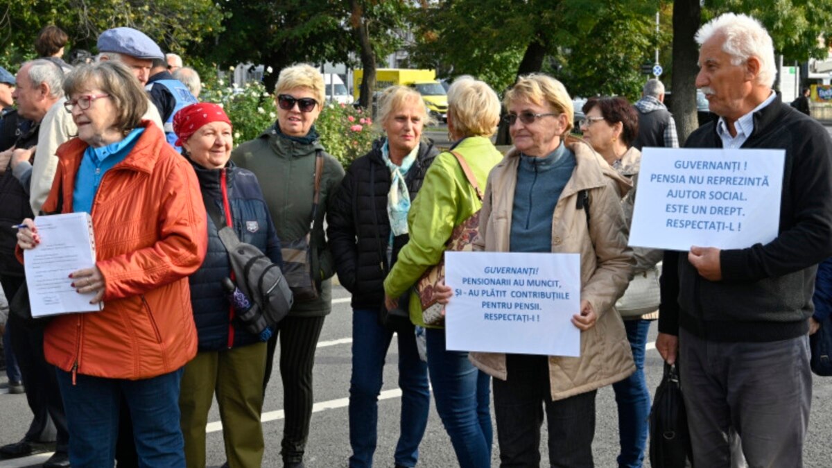 Cum să ai o pensie privată decentă? Mihai Bobocea/APAPR: Economisiți ...