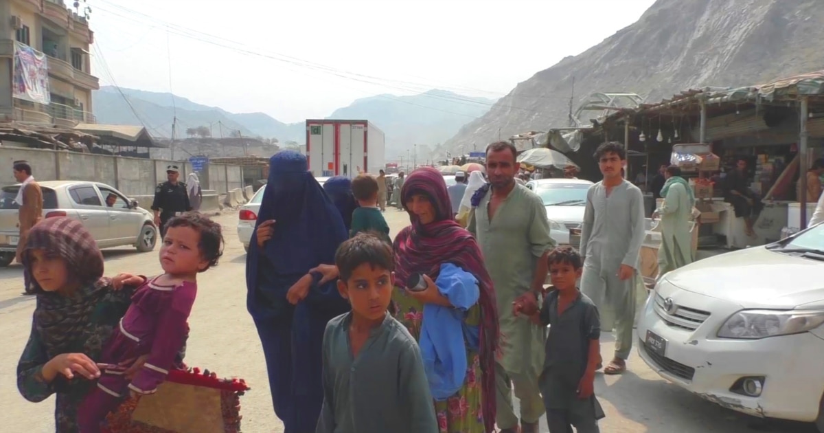 Key Afghan-Pakistan Border Crossing Reopens Week After Gunbattle