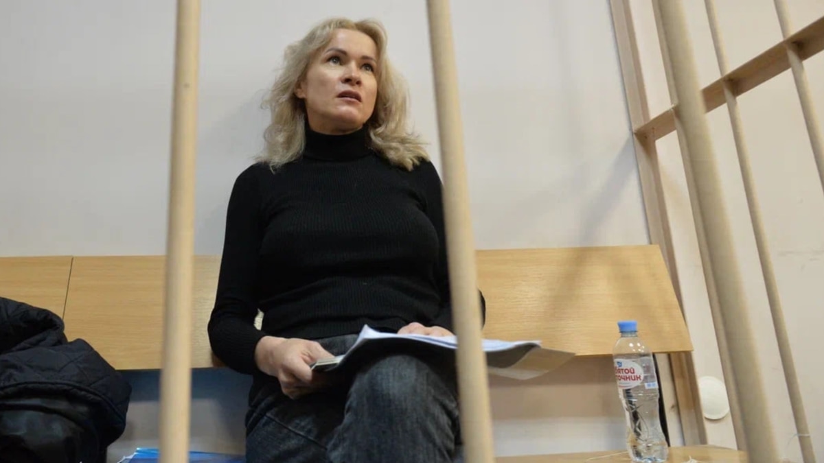 Siberian Journalist Imprisoned For Anti-War Stance Says She Was Beaten ...