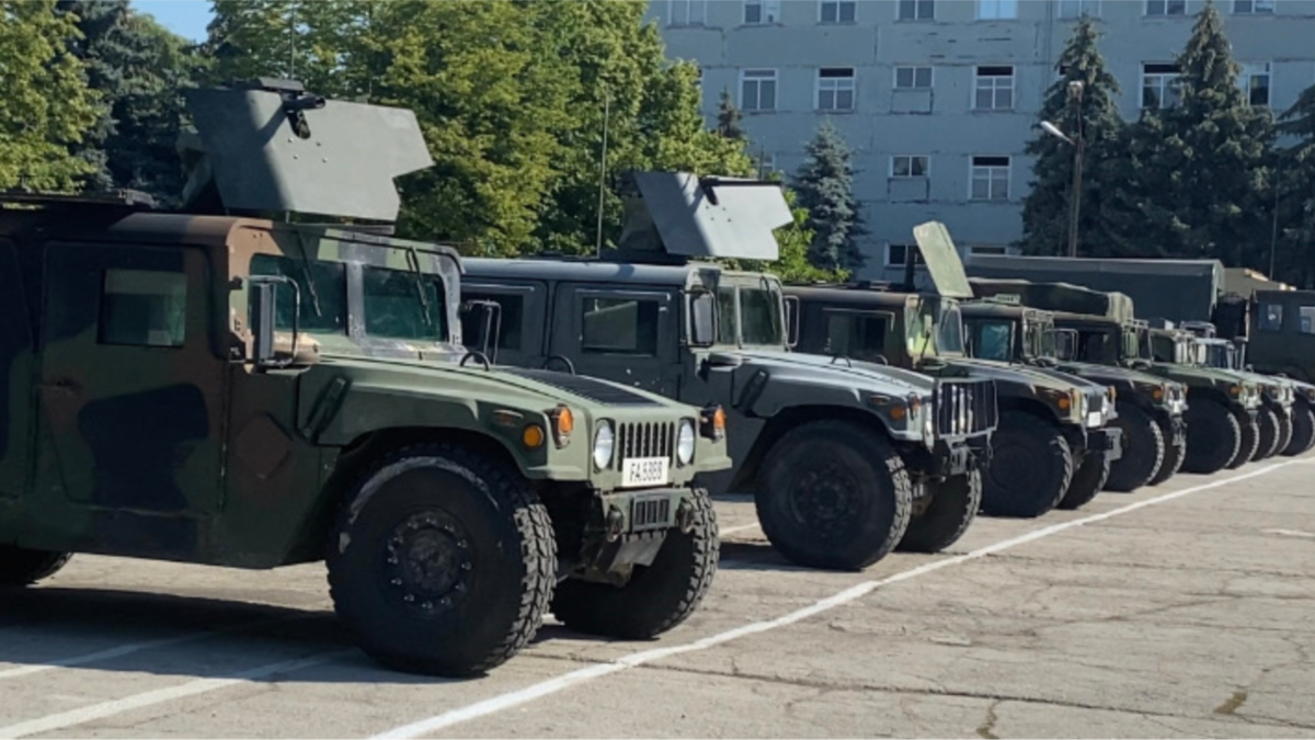 Drone, mitraliere și vehicule militare. SUA oferă Moldovei un lot de ...