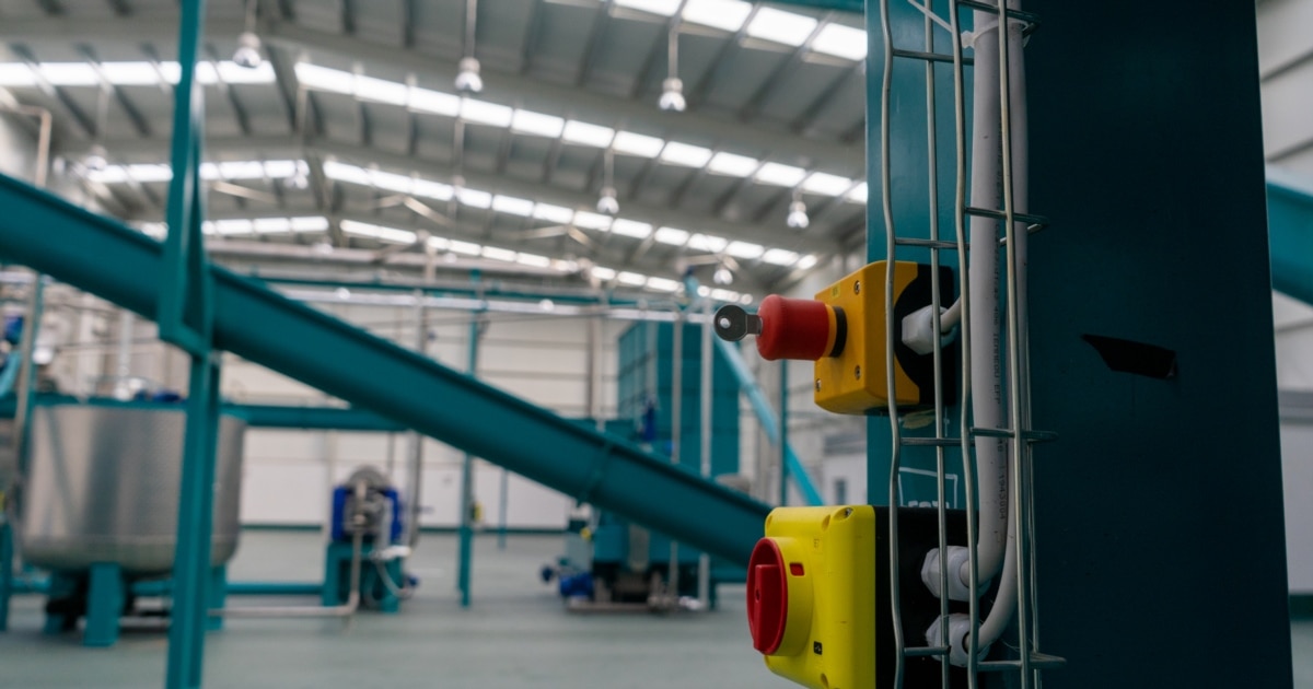 Çka është puna e fabrikës për mbetje shtazore?