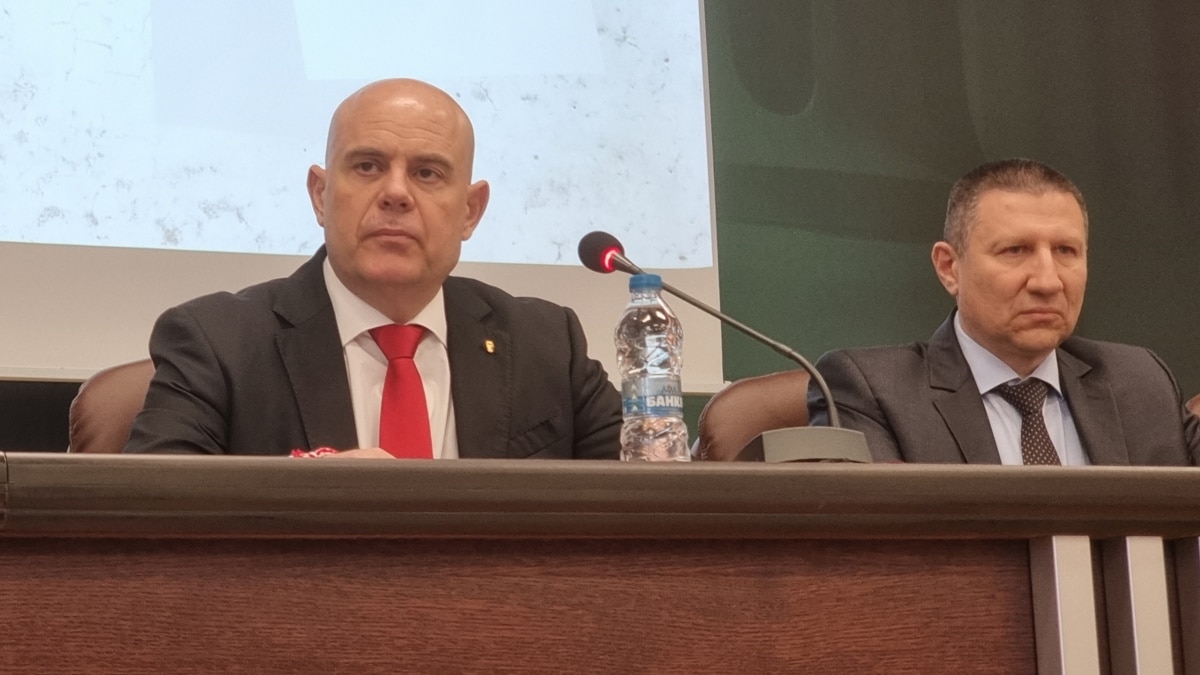 Зарков насрочи изслушване на Гешев и Сарафов в четвъртък заради записа на член на ВСС