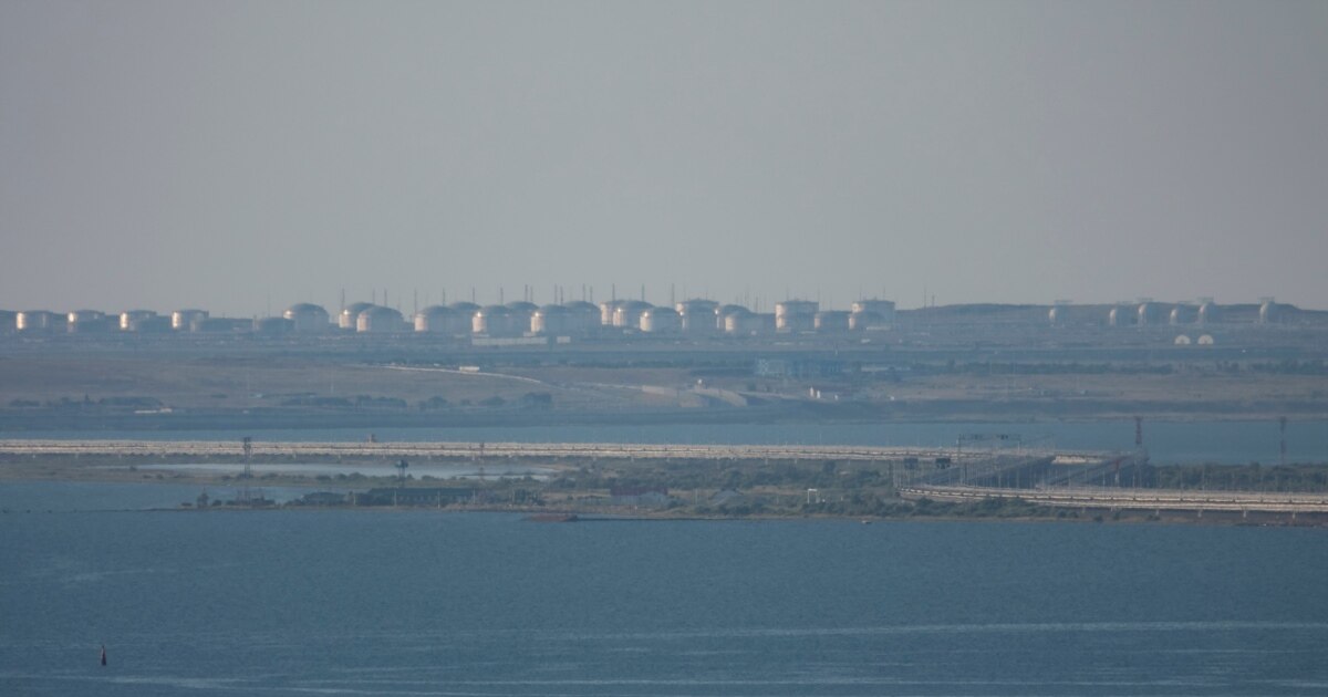 Dëmtohet një cisternë nafte ruse nga një sulm me dronë në Ngushticën e ...