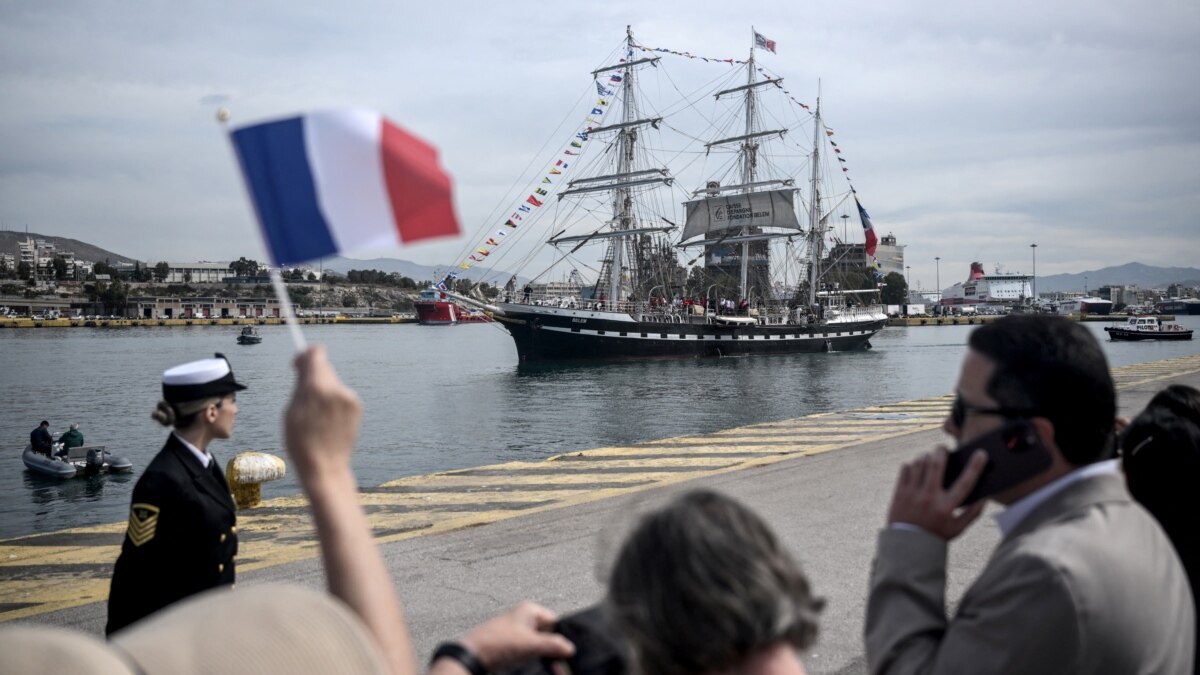 Olimpijski plamen krenuo iz Grčke ka Francuskoj jedrenjakom iz 1896.