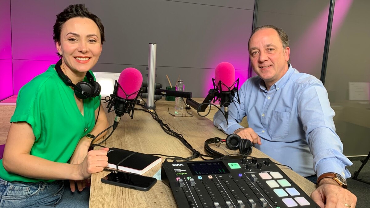 SmartJob | Valentin Pescaru, sexolog: Nu mai există nicio cenzură ...