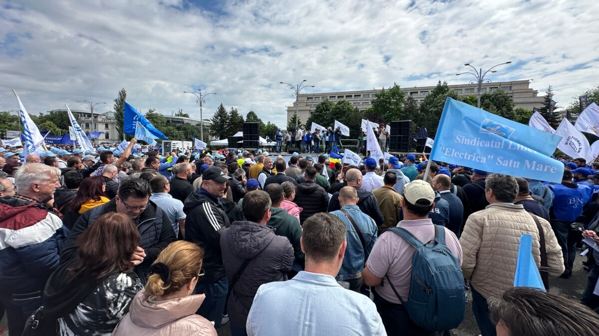 Sindicaliștii cer reducerea taxelor impuse pe muncă. Protest spontan la ...