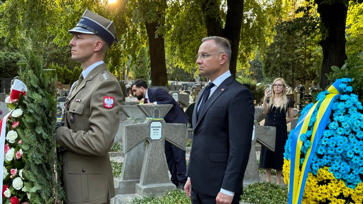 Президент Польщі вшанував воїнів УНР