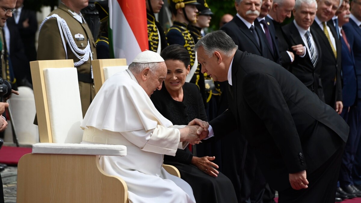 In Hungary, Pope Warns Against Indifference