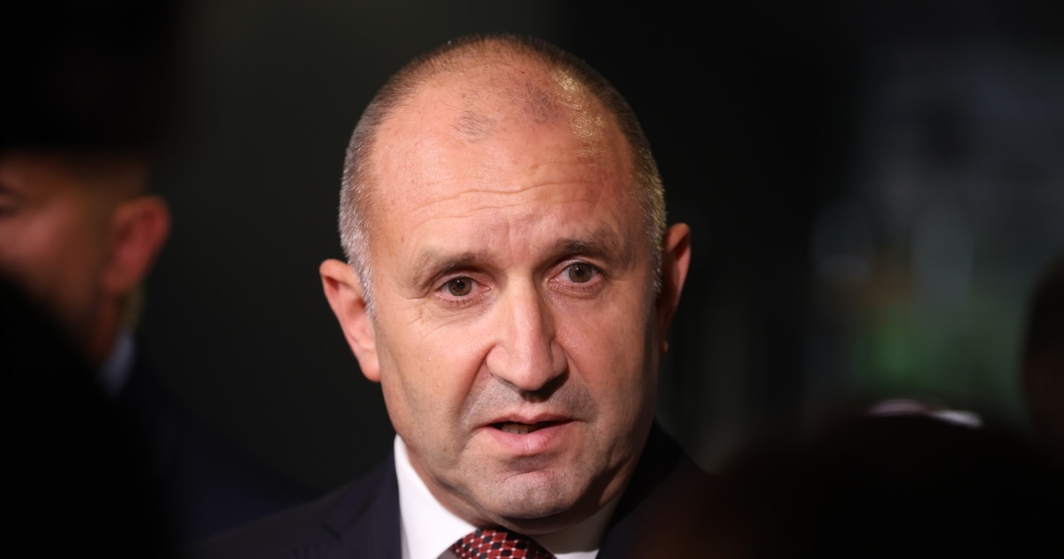 Румен Радев насрочи за четвъртък консултациите с партиите за служебен кабинет