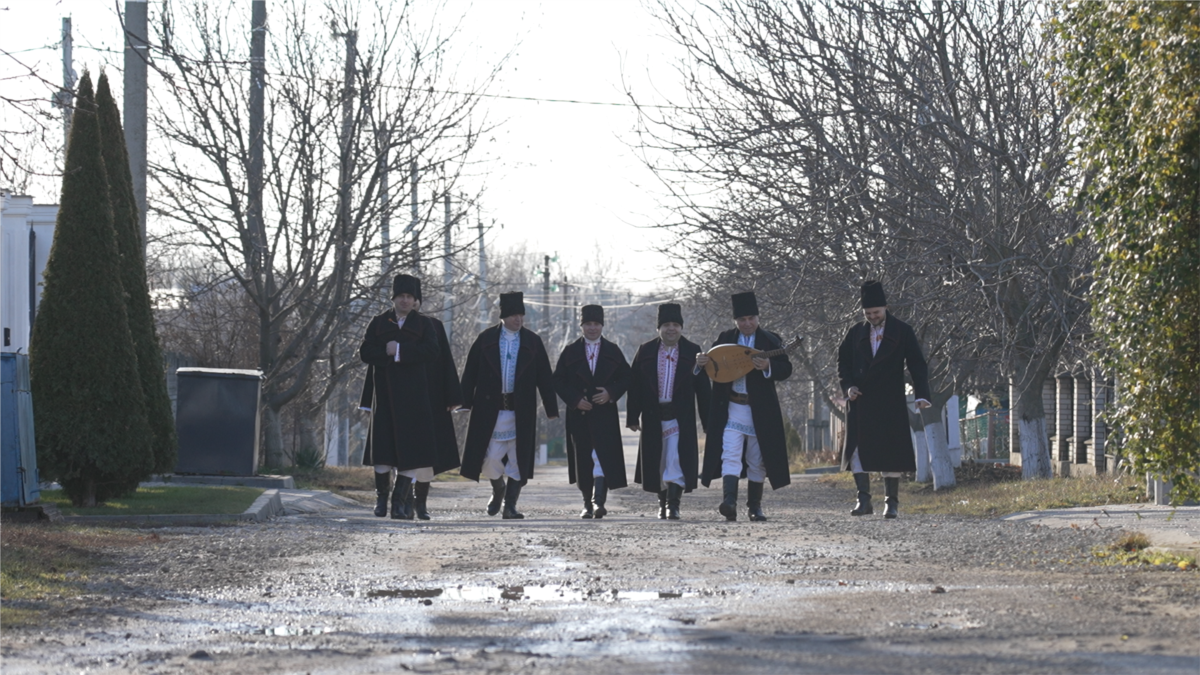 Colindatul în ceată bărbătească, păstrat cu sfințenie la Drochia