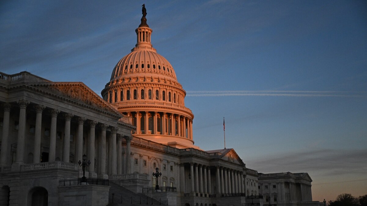 США Байден підписав закон про тимчасове фінансування уряду