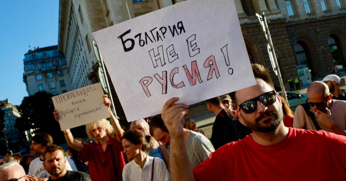 Перфектната буря. Какво представлява законът за ЛГБТ 