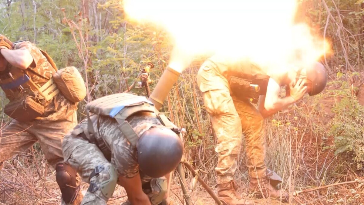 Ukrainian Mortar Unit Sets Sights On Russia's Plans To Take Bakhmut