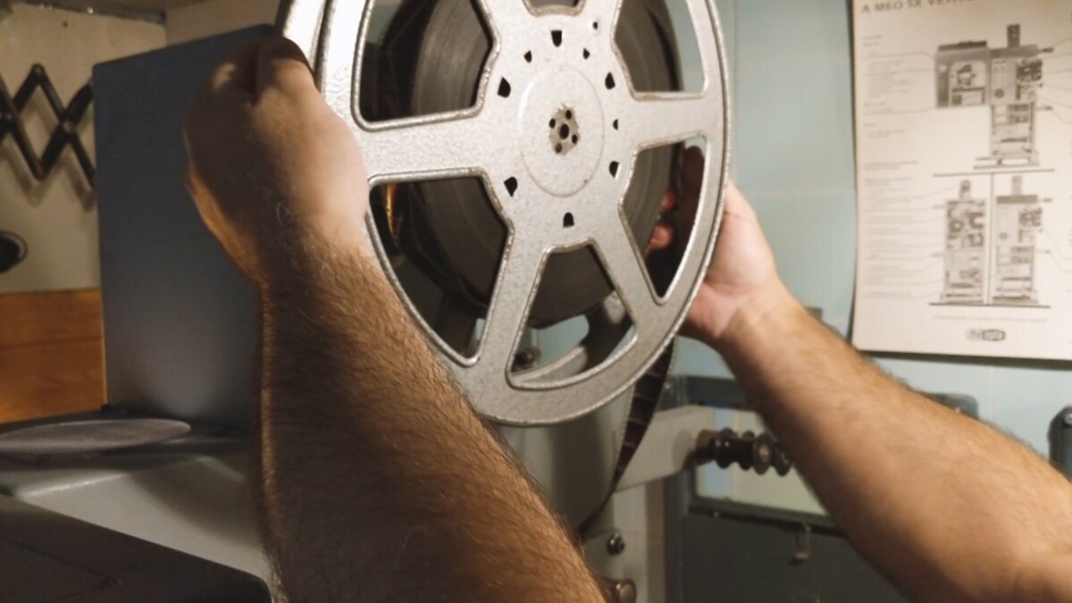 Hungarian Film Buff Turns Back Time In Garden Cinema