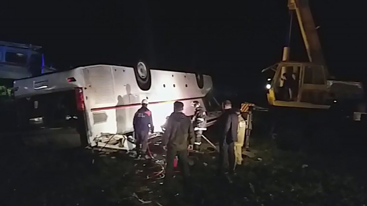 Driver In Deadly Russian Bus Crash Reportedly Had History Of Speeding