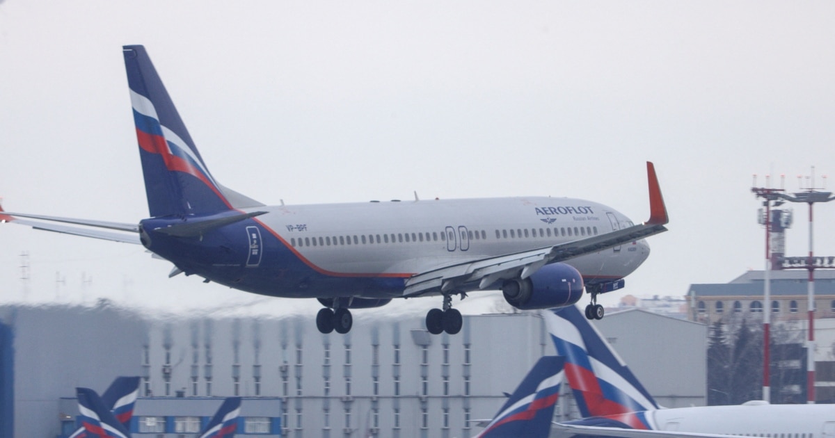 Russians Snap Up Overseas Plane Tickets As Mercenaries Head Toward Moscow