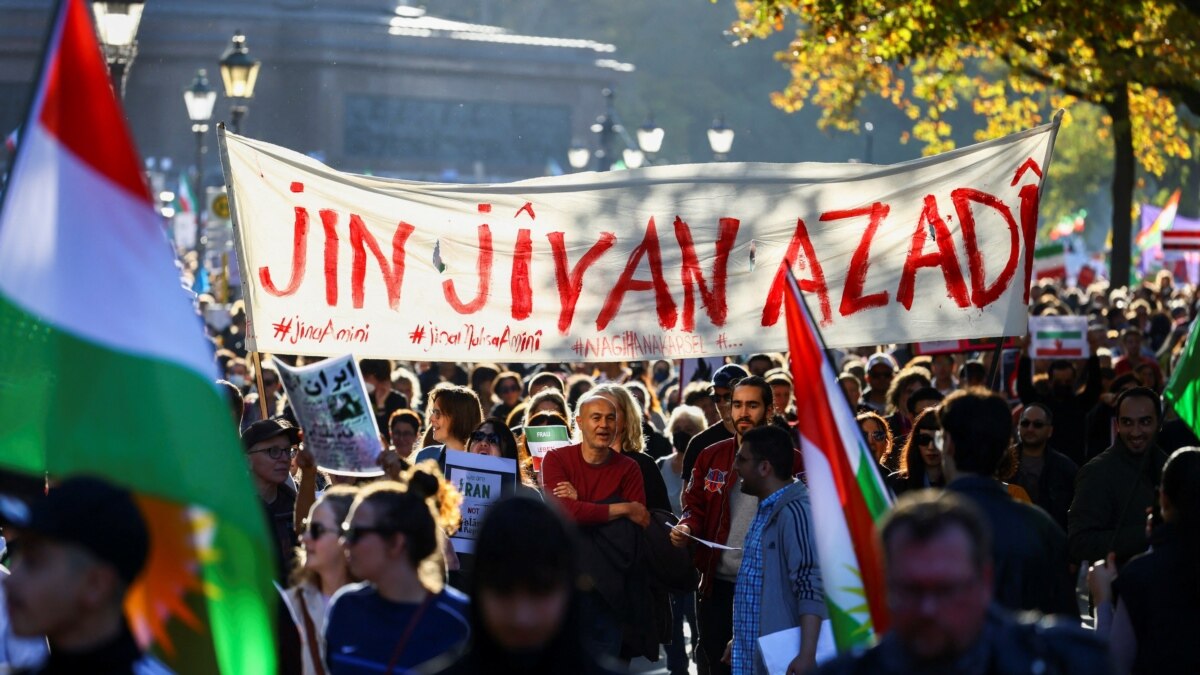 سخنگوی دولت از آلمان به دلیل نقض حقوق بشر شکایت میکنیم