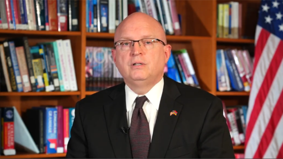 U.S. Vows Continued Support For Dialogue Between Armenia, Azerbaijan