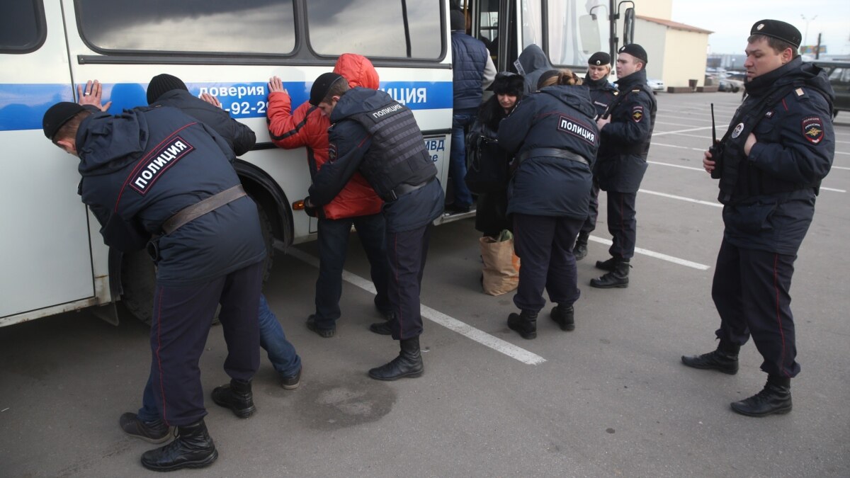 A Hard Year For Migrant Workers In Russia