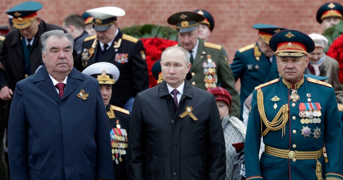 Кремль Борбор Азиядагы аскер базаларын күчтөндүрөт