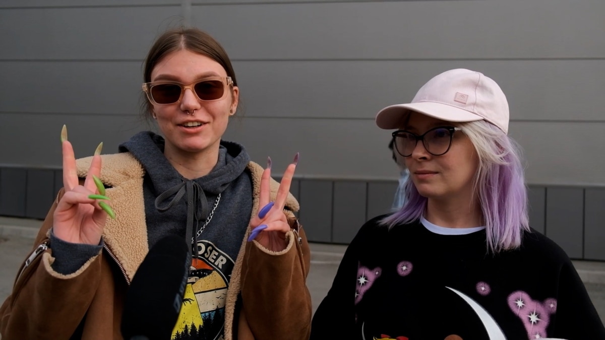 How Should Money Spent On War In Ukraine Really Be Used? Russians Respond