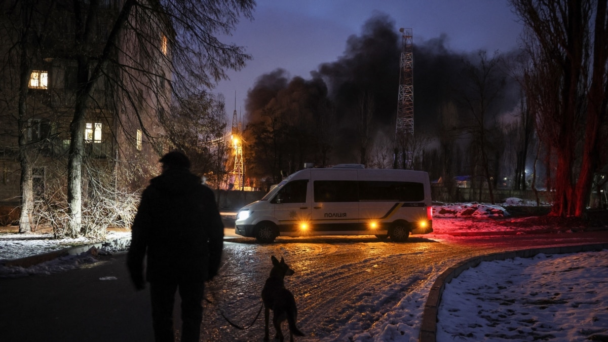 Масована ракетна атака влада Києва повідомила про трьох постраждалих