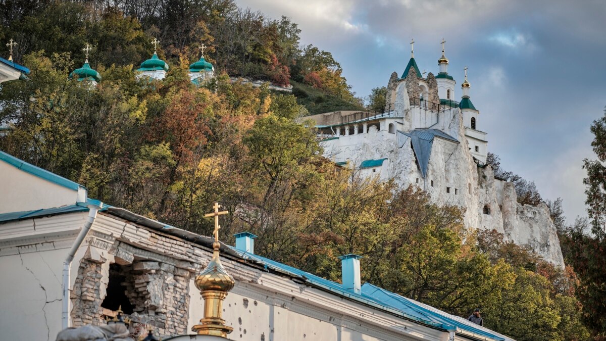Liberation of Svyatohirsk Reveals War Damage To Revered Ukrainian ...