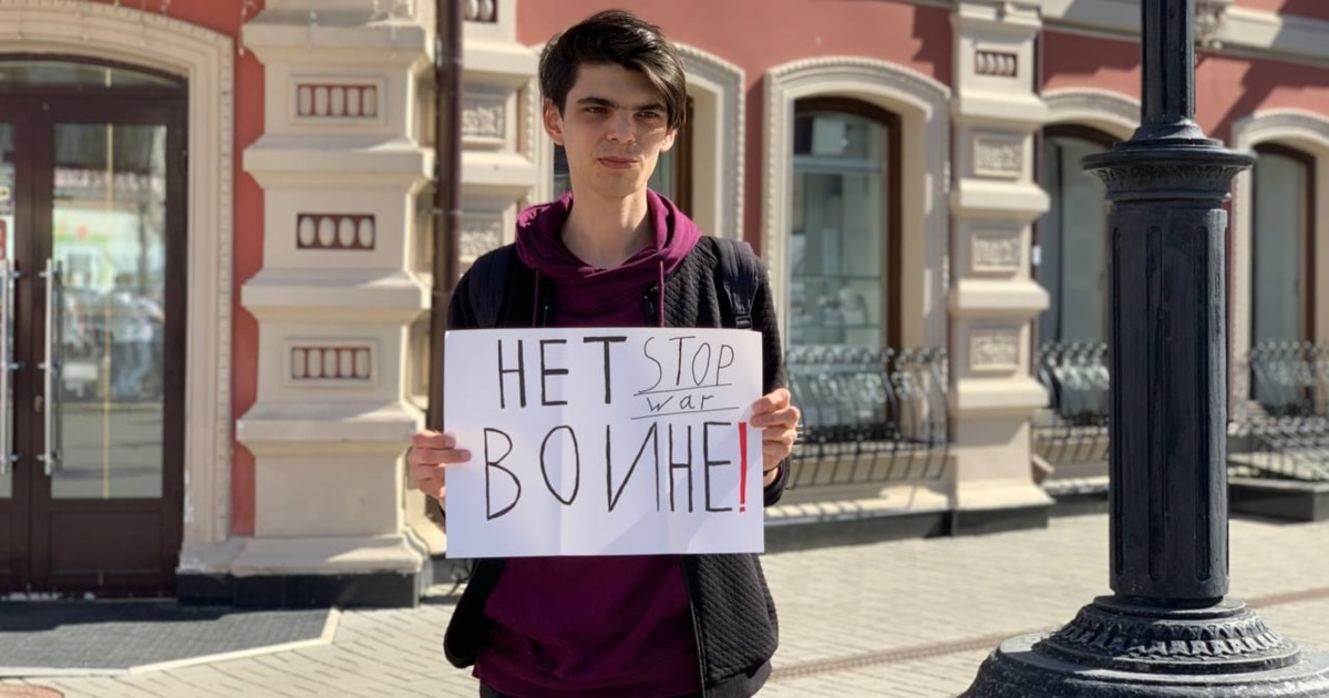 Waking Up To War: Russian Anti-War Dissidents Recall The 'Shock And ...