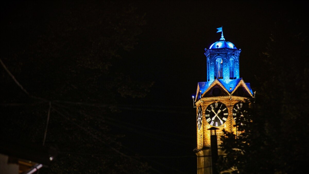 Ndriçohet Sahat Kulla