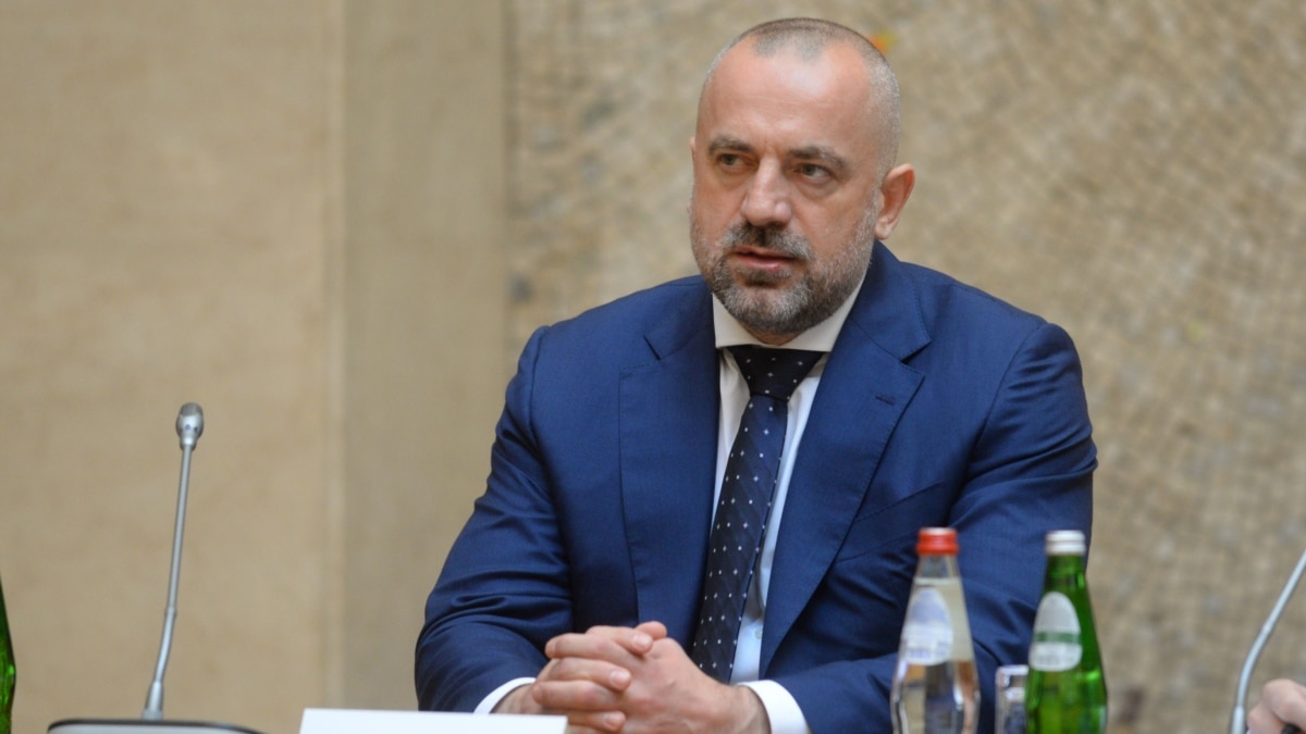 Britanija uvela sankcije Zvonku Veselinoviću, Milanu Radoičiću i ...