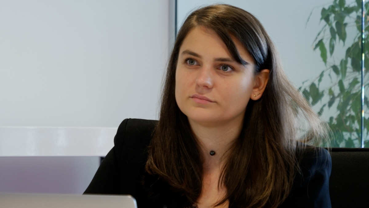 One-to-One | Ana Vișian, BestJobs: Creșterile salariale nu acoperă ...