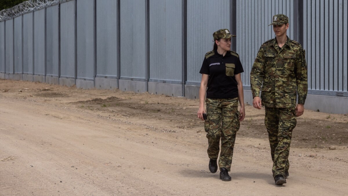 Garduri la frontiera UE cu Rusia și Belarus. Polonia dorește să-și ...