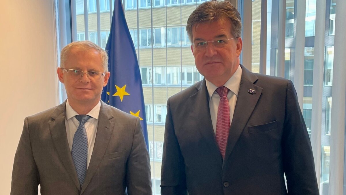 Kosovo Announces Reduction Of Police Presence In Serb-Majority North, Fresh Elections