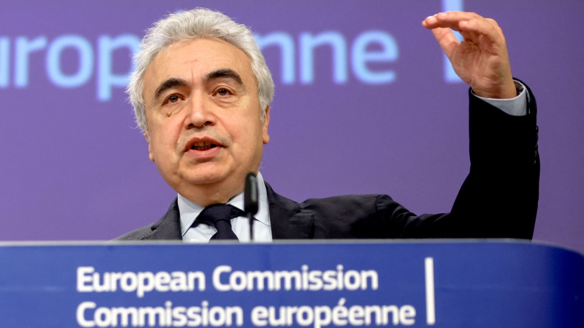 International Energy Agency Chief Says Russia Has 'Lost The Energy Battle'