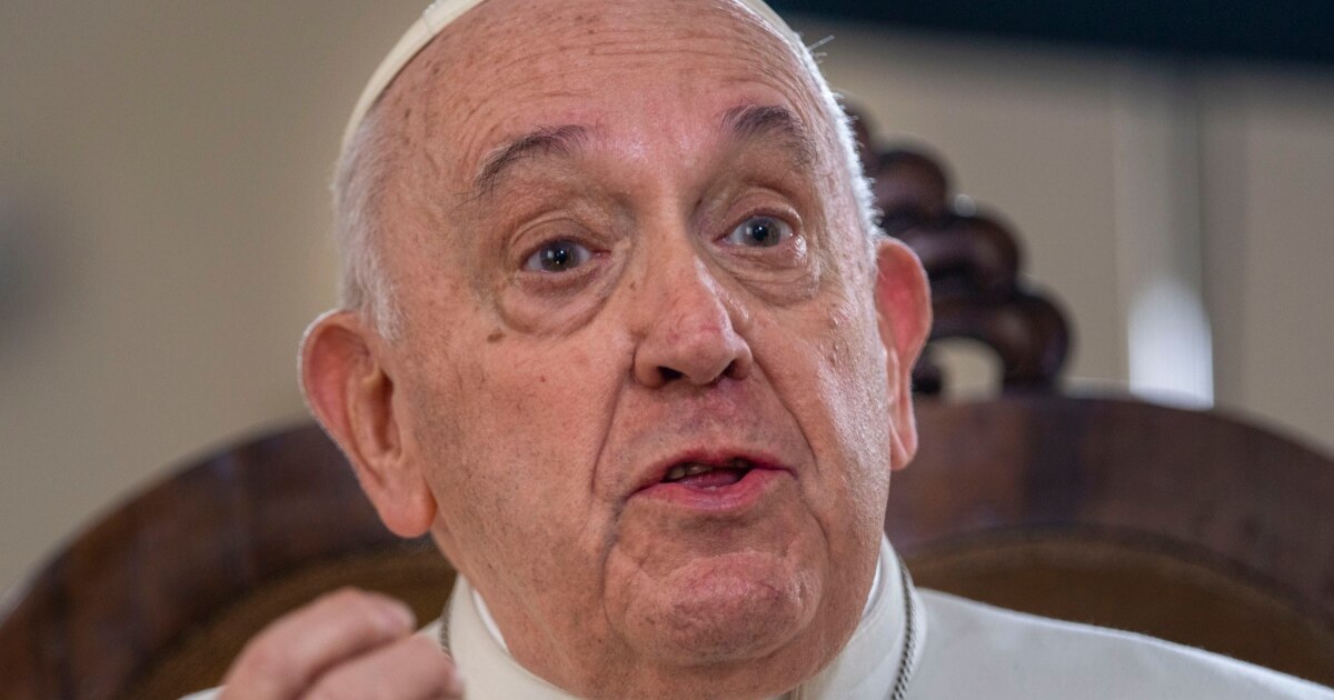 Папа Франциск вважає що в Україні задіяні «імперські інтереси Росії та «інших сторін