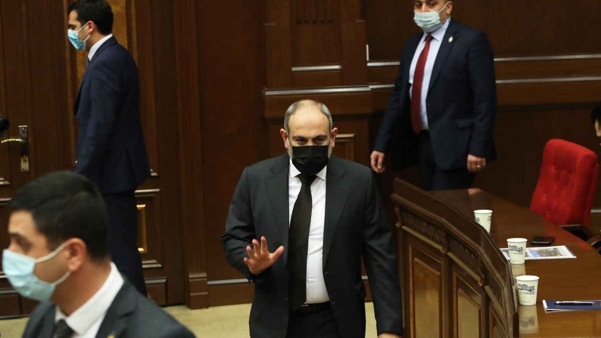 Pashinian, Opposition Again Wrangle In Parliament