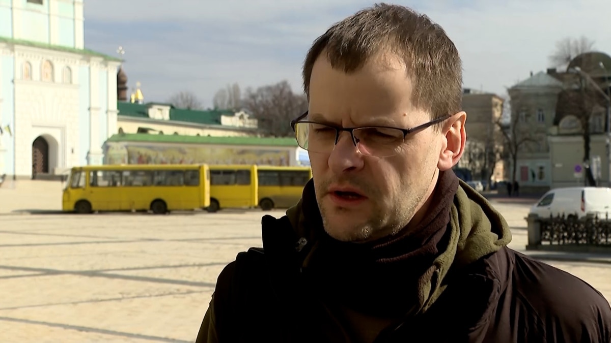 Ukrainian Man Who Lost His Family To Russian Attack Speaks Out About ...
