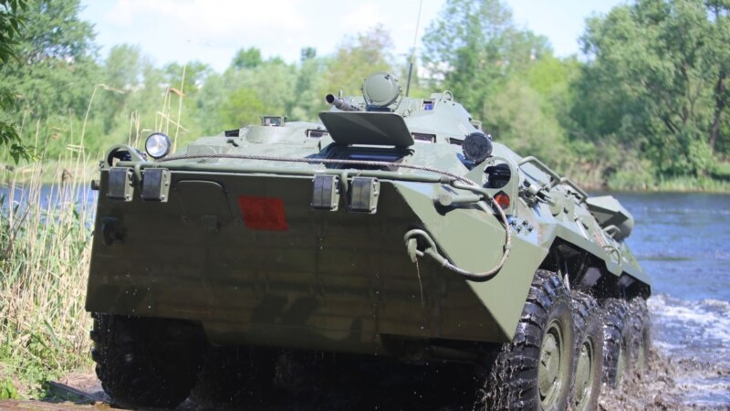 Білорусь може надати Росії озброєння і техніку для боїв в Україні