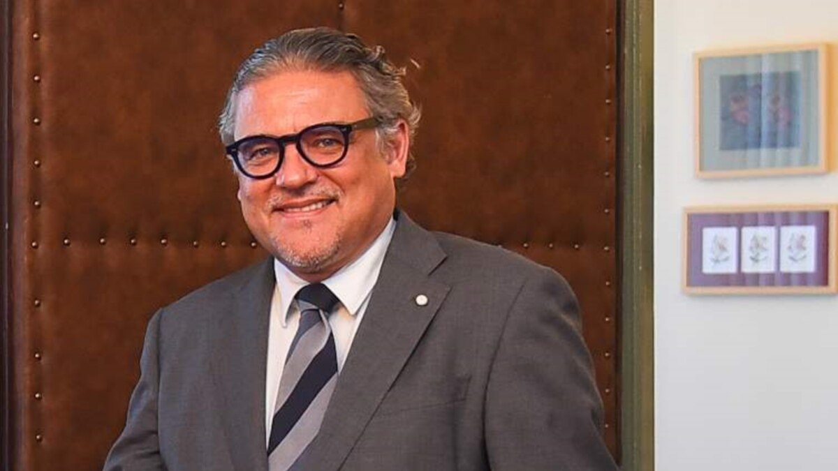 Ambasador Češke: Sankcije Rusiji trenutno najveći izazov na putu Srbije ...